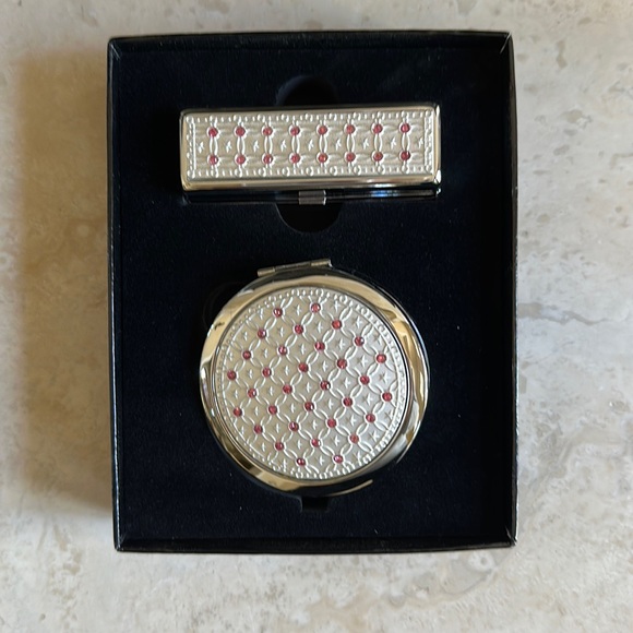 None | Makeup | Vintage Compact Mirror Lipstick Case Set | Poshmark